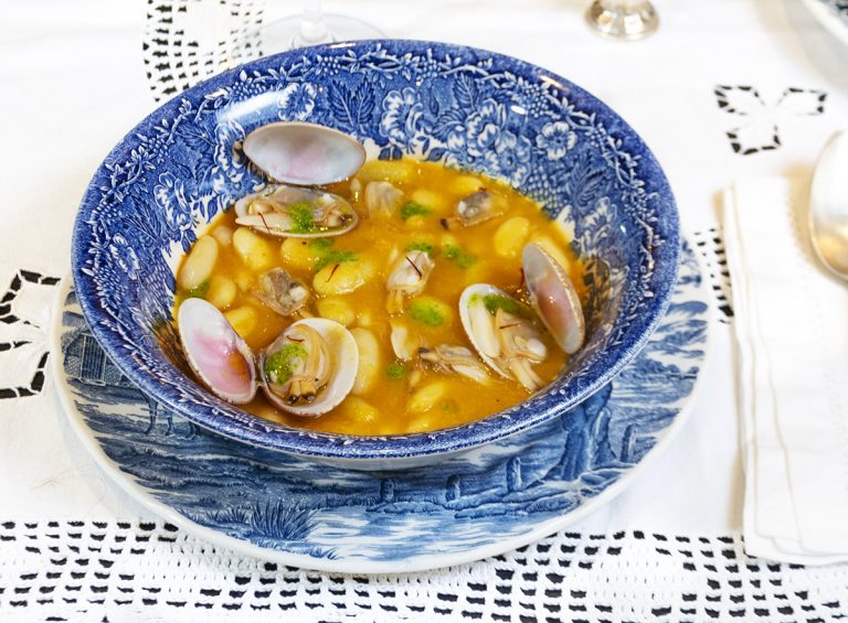 Fabes con almejas. Cocina asturiana - La Cocina de Frabisa La Cocina de ...