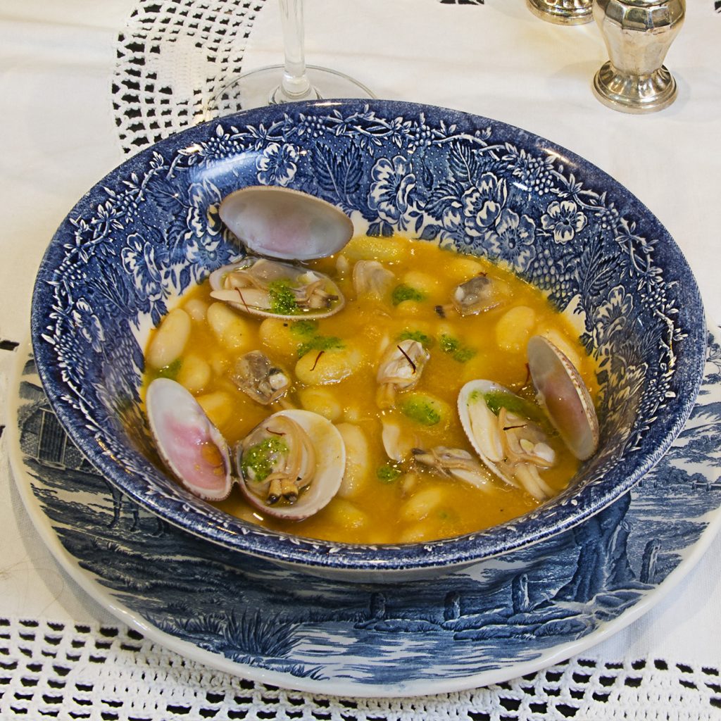 Fabes con almejas. Cocina asturiana - La Cocina de Frabisa La Cocina de ...