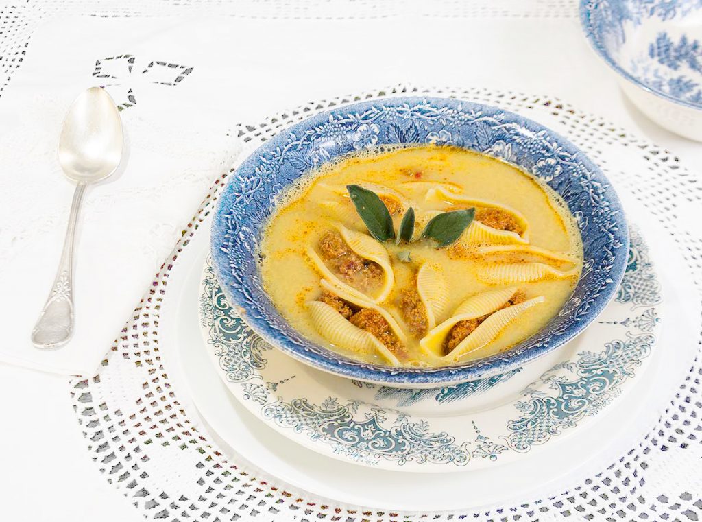 Sopa de de pasta rellena. Reconfortante - La Cocina de Frabisa La ...