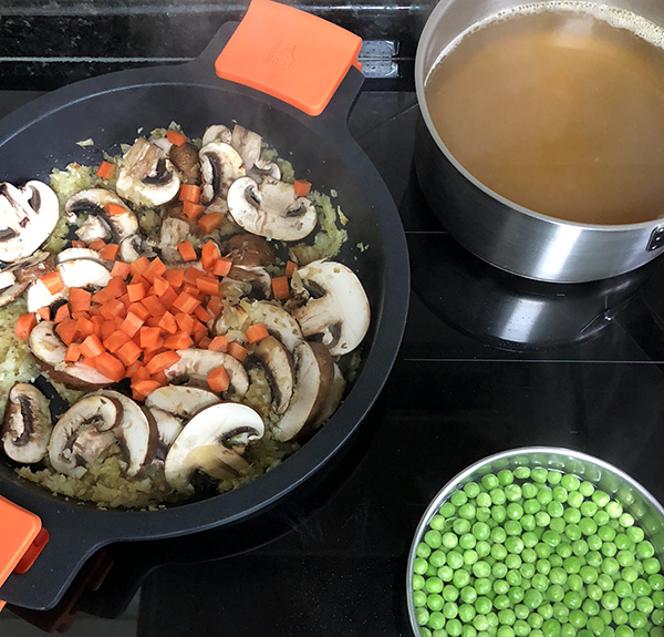 Arroz con chicharrones y mejillones. - La Cocina de Frabisa La Cocina ...