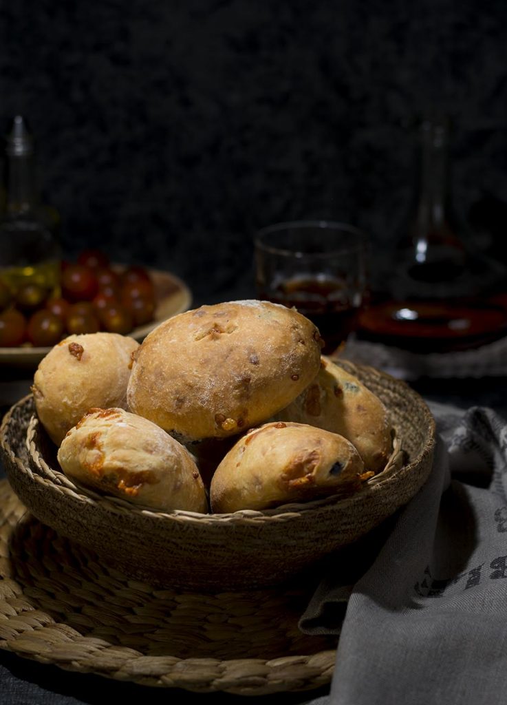 Panecillos de queso y aceitunas. Rápido y fácil. - La Cocina de Frabisa ...