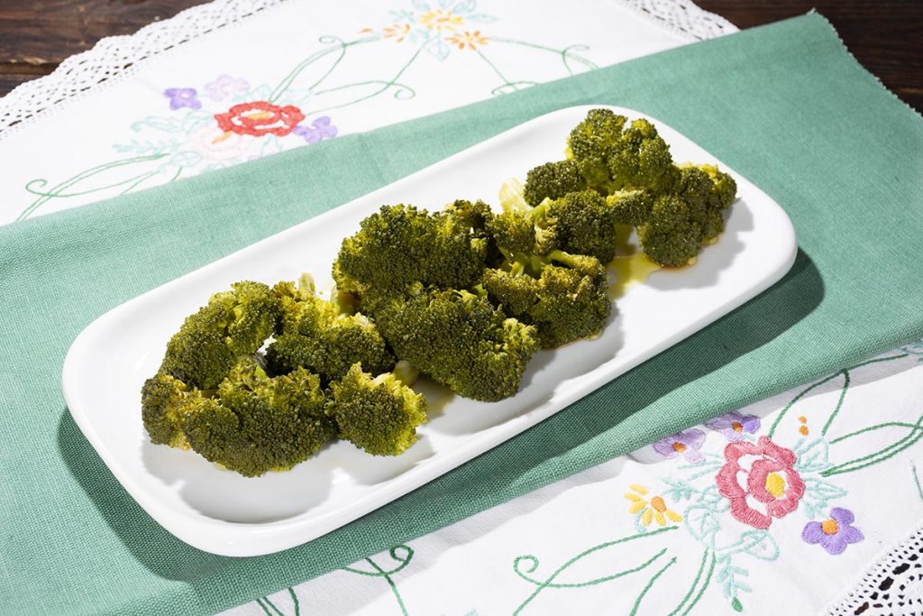 Brécol con ajada. Saludable y baja en calorías. - La Cocina de Frabisa ...