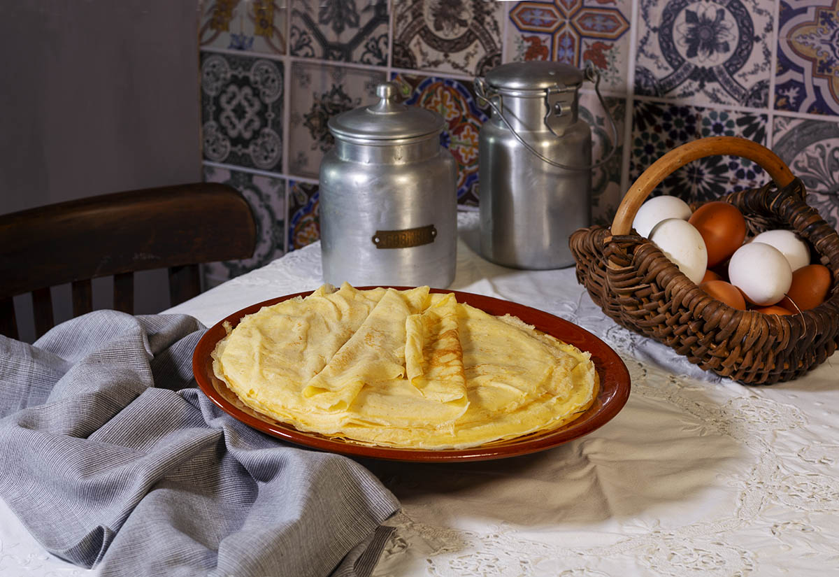 Filloas gallegas de leche. VIDEO - La Cocina de Frabisa La Cocina de ...