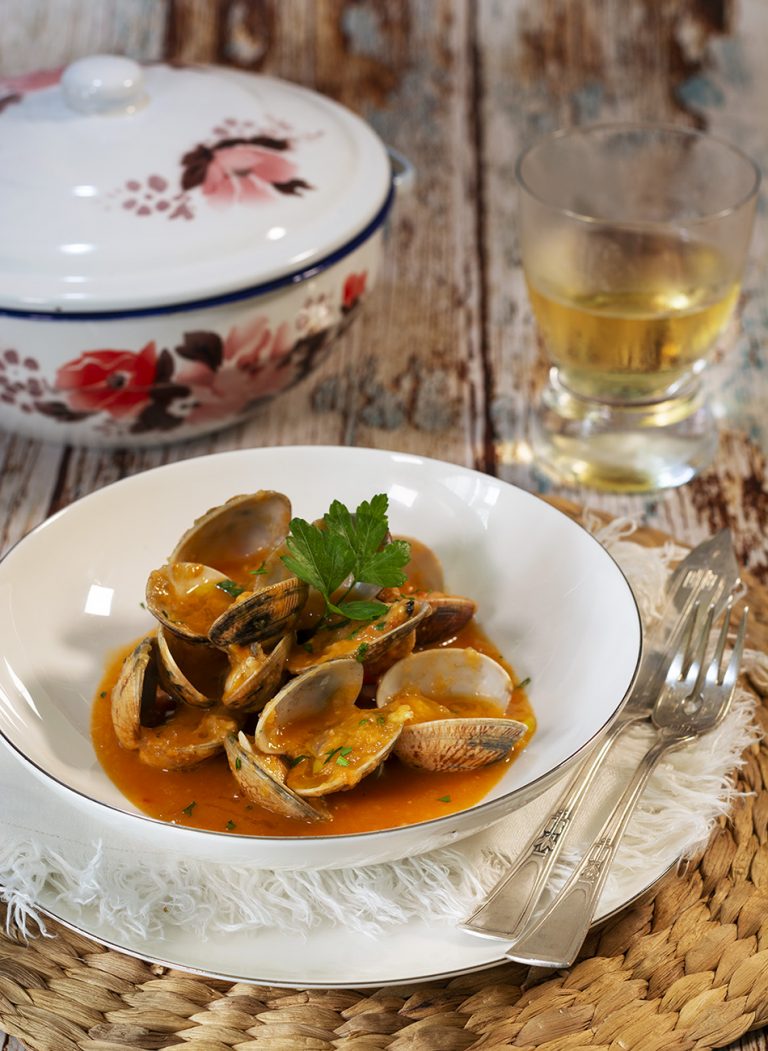 Almejas a la Marinera. Cocina Gallega. - La Cocina de Frabisa La Cocina ...