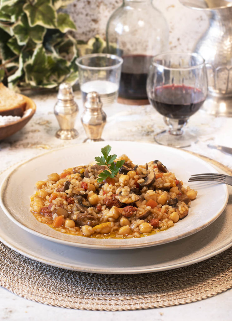Arroz con garbanzos y ternera. Guisos tradicionales. - La Cocina de ...