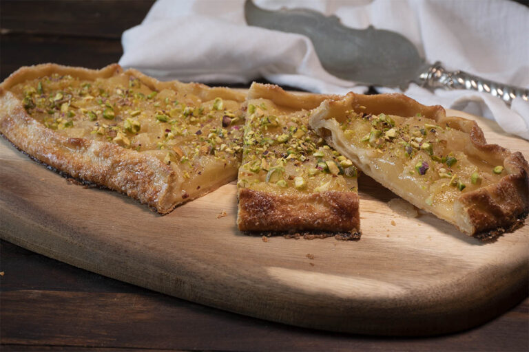 Pastel de pera con masa de empanada - La Cocina de Frabisa La Cocina de ...