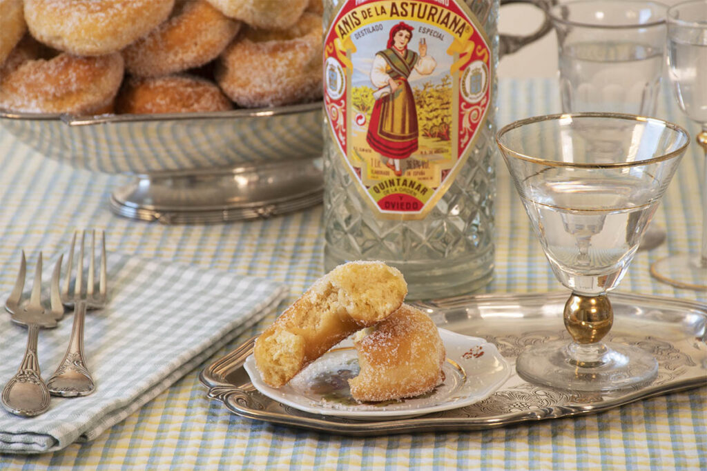 Rosquillas caseras de anís de la abuela. Dulces tradicionales - La ...