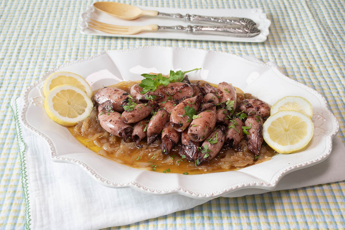 Chipirones encebollados: la receta de toda la vida que nunca falla - La ...