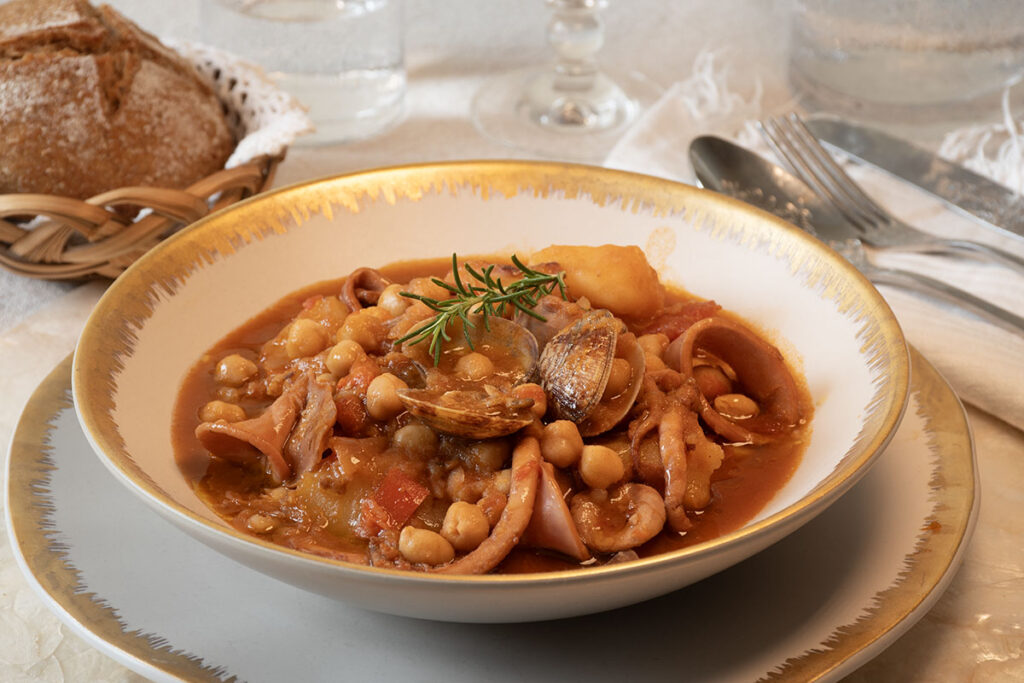 Guiso de choupa/pota con almejas y garbanzos. - La Cocina de Frabisa La ...
