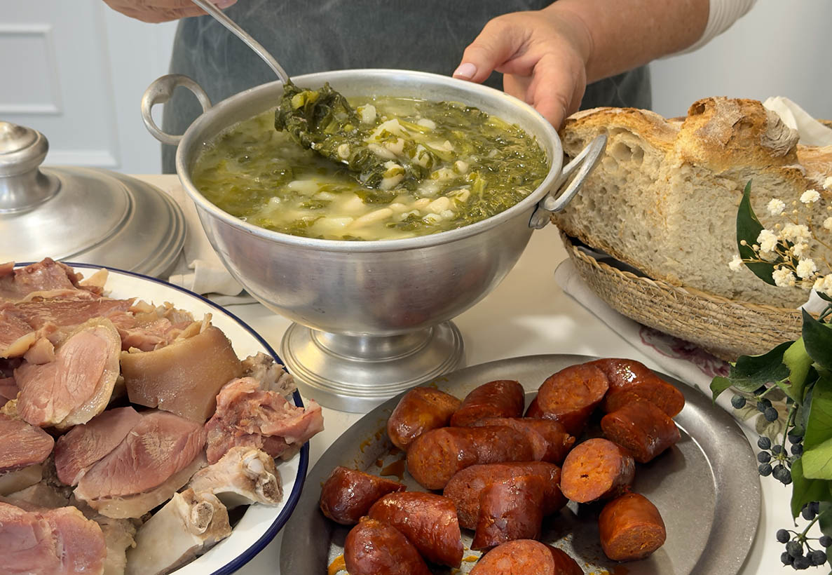 Cómo hacer caldo gallego de nabizas o grelos fácil y tradicional - La ...